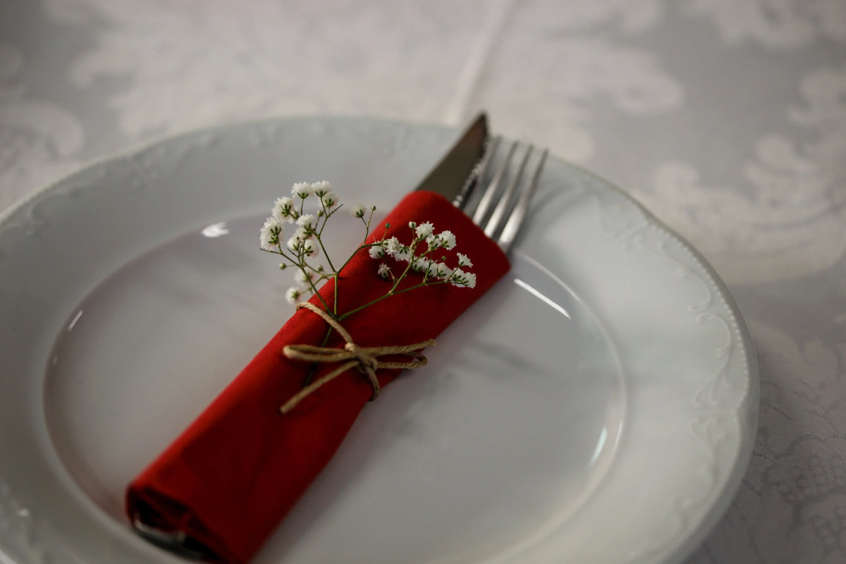 How to Wrap Silverware in a Napkin – Far & Away US